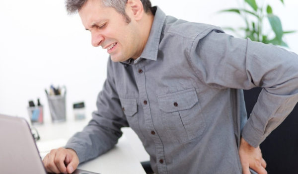 Courbatures du dos, les causes et méthodes pour les traiter - Posture Zen